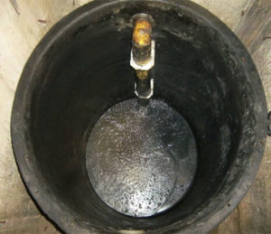 Acid Waste Neutralization Tank Cleaning for School District